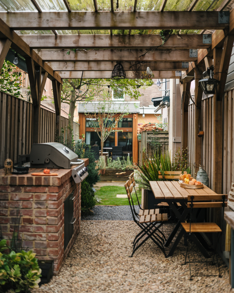 37 Outdoor BBQ Area With Roof Ideas 2025 – Stylish Designs, Small ...