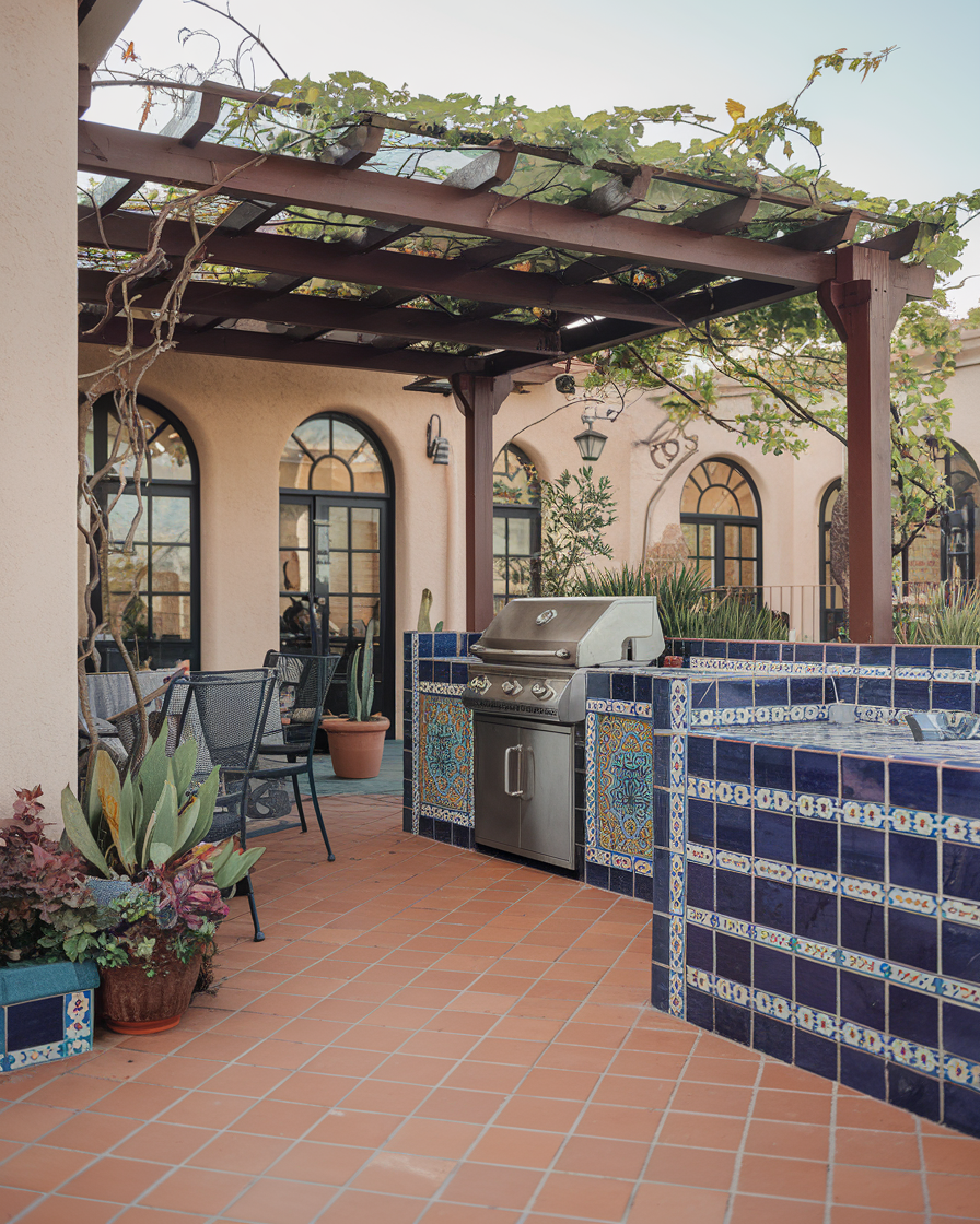 37 Outdoor BBQ Area With Roof Ideas 2025 – Stylish Designs, Small ...