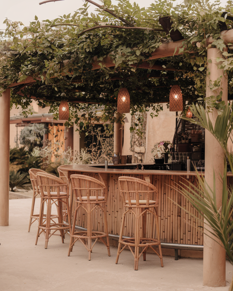 40 Outdoor Patio Bar Ideas 2025 – Stylish Layouts, Must-Have Items, and ...