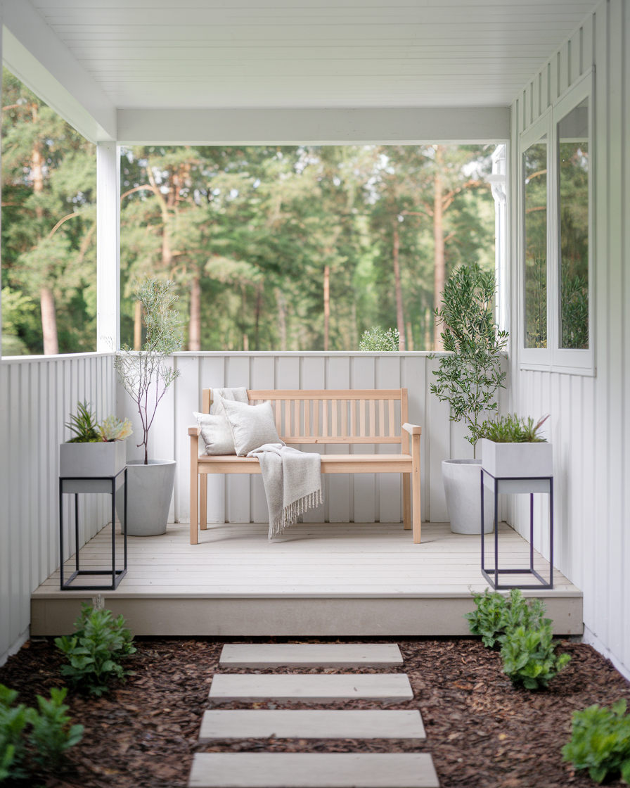 33 Porch Ideas 2025 for Front, Back, and Enclosed Spaces Including Cozy ...