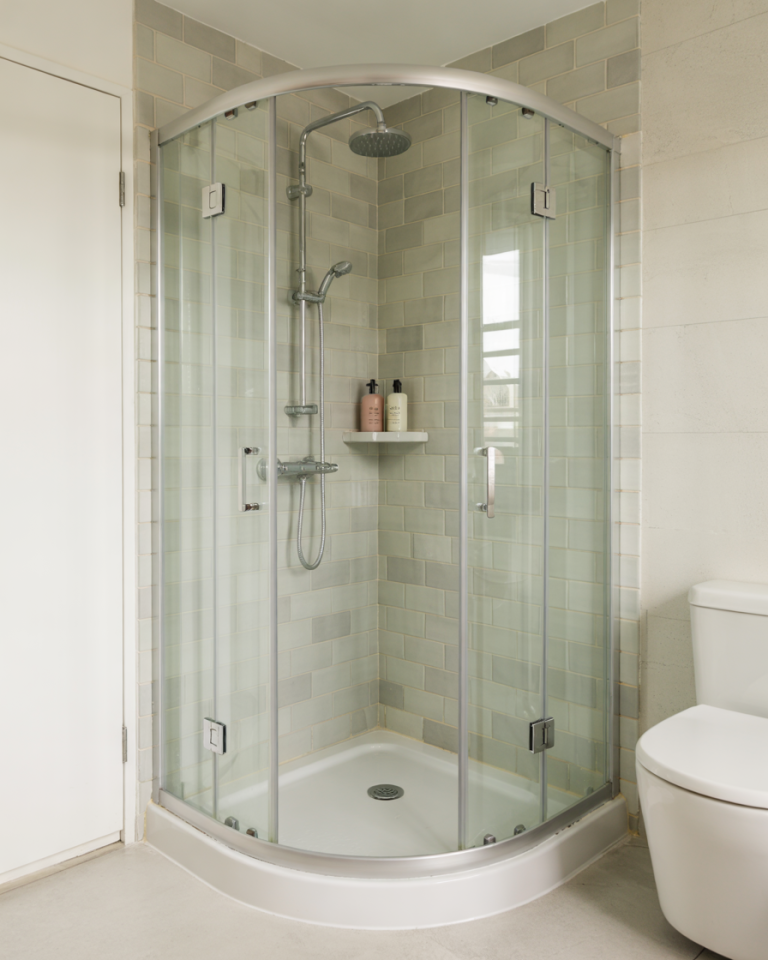 41 Small Bathroom Design Ideas 2025 for Modern, Rustic, Budget-Friendly ...