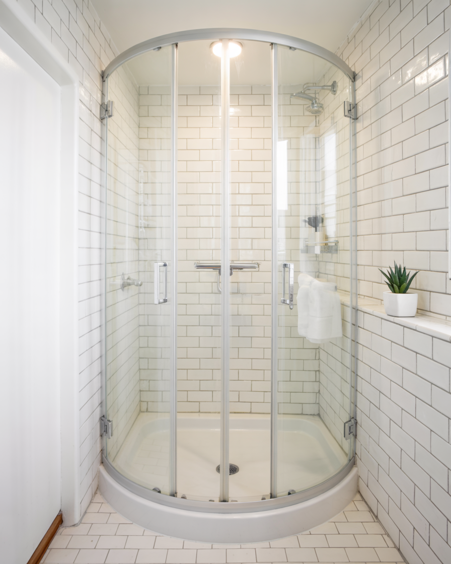 41 Small Bathroom Design Ideas 2025 for Modern, Rustic, Budget-Friendly ...